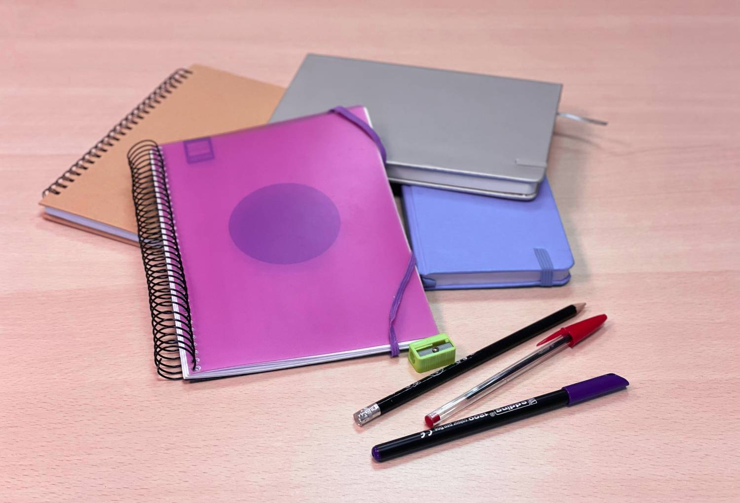 Reutilizar y reciclar material escolar - costadelsol.eco